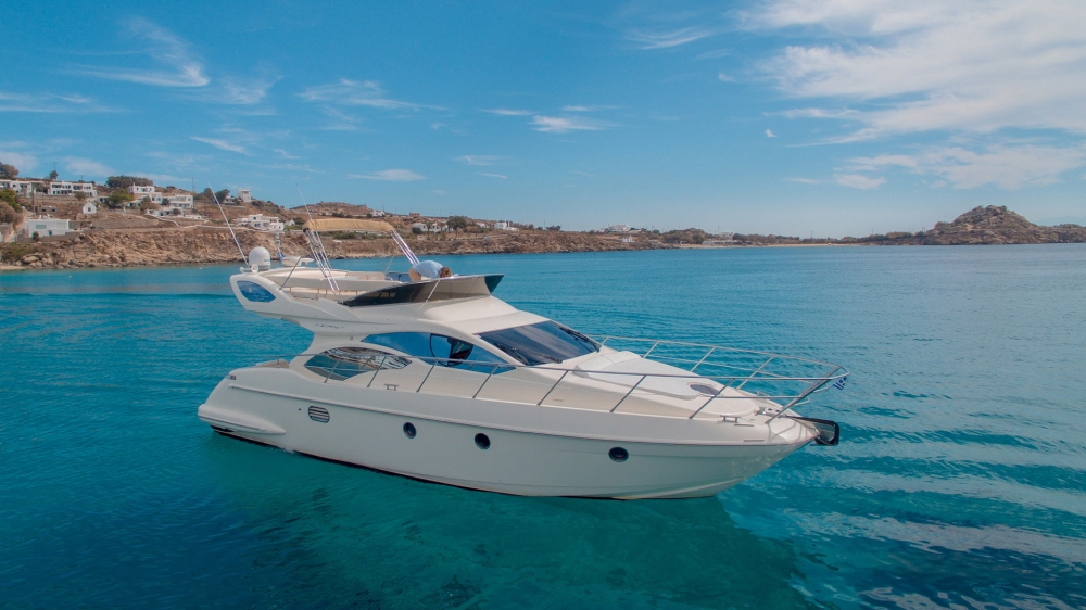 Azimut 43 Flybridge,“Escape” | Mykonos Yachting