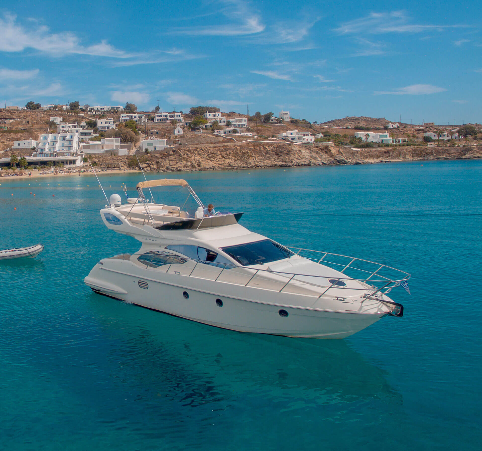 Azimut 43 Flybridge “Escape” Luxury Boat | Mykonos Yacht Charter